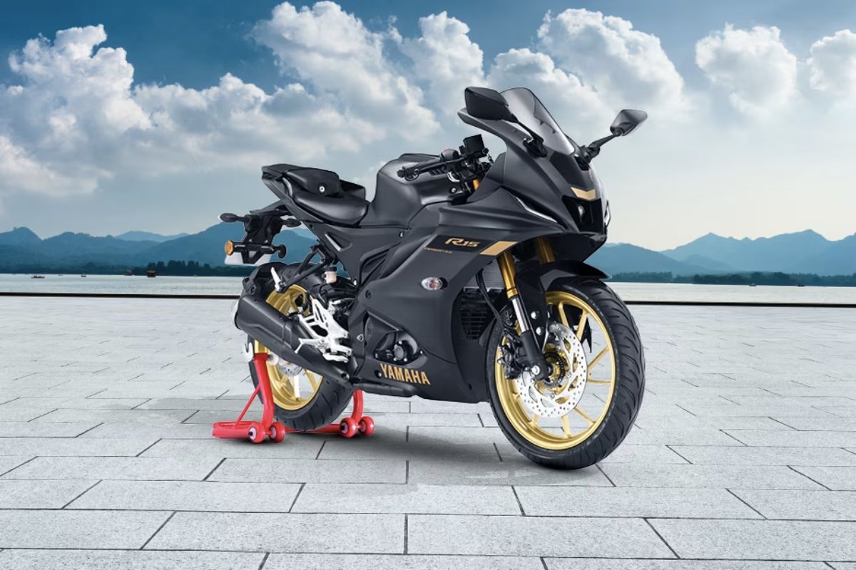 2022 YAMAHA R15 V4 Price In India Colours Top speed Specs More 2022 YAMAHA R15 V4 Price In India Colours Top speed Specs More
